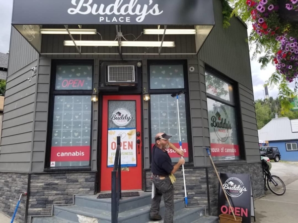 Buddy's Place - Trail and District Chamber of Commerce